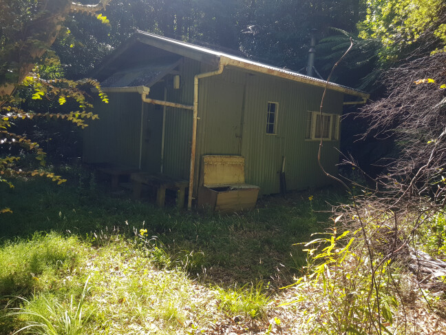 Boulder Lodge (Hut 32) - Remutaka Forest Park, Wellington | Hut Bagger