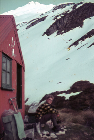 Liverpool Hut (old) - Mount Aspiring National Park, Otago | Hut Bagger
