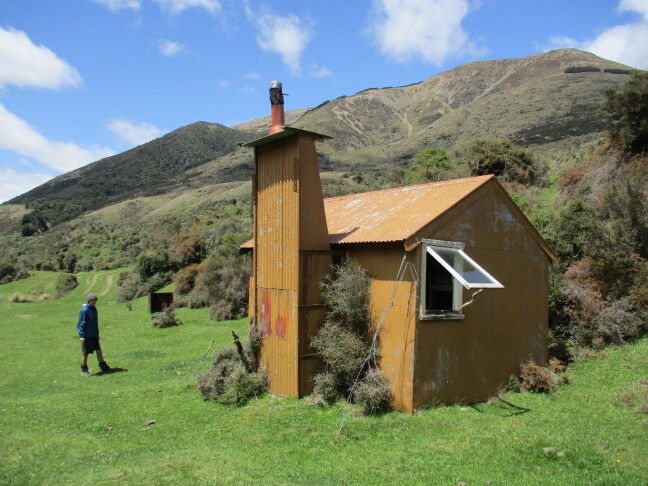Hope Hut - Poplars Station, Canterbury | Hut Bagger