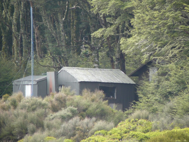 Takahe Valley Hut (Lake Orbell Hut) - Fiordland National Park ...