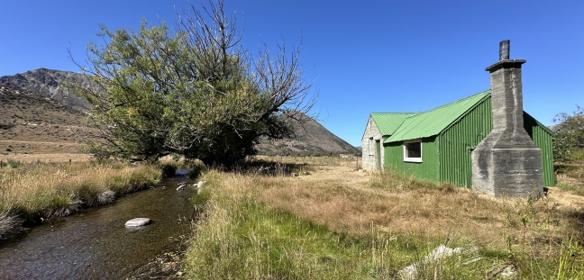 Monk Hut - Glenthorne station, Canterbury | Hut Bagger