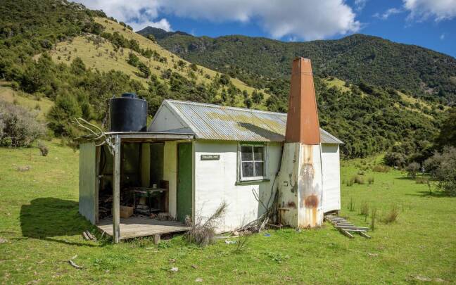 Dillon Hut - Private land, Marlborough | Hut Bagger