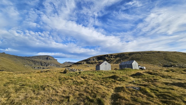 Blue Lake Huts - Glenaray Station, Southland | Hut Bagger