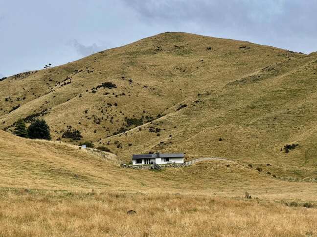 Rock Hut - Private land, Southland | Hut Bagger
