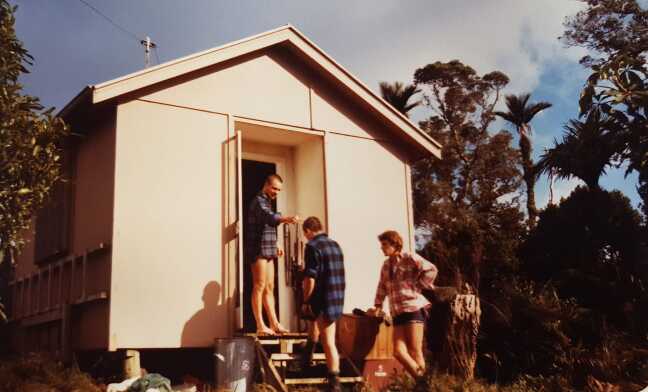 Mahoe Hut - Rangitāhua/Kermadec Islands Nature Reserve and Marine ...