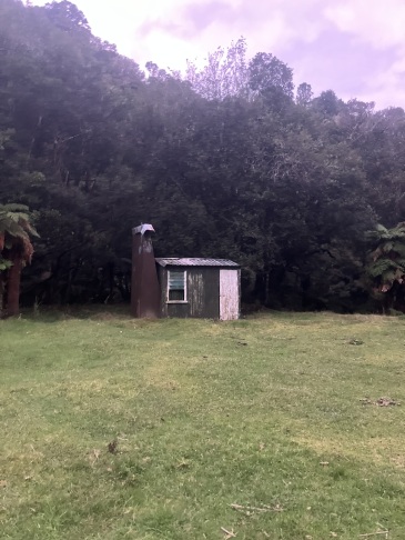 Te Pua Hut (old) - Te Urewera, Bay of Plenty | Hut Bagger