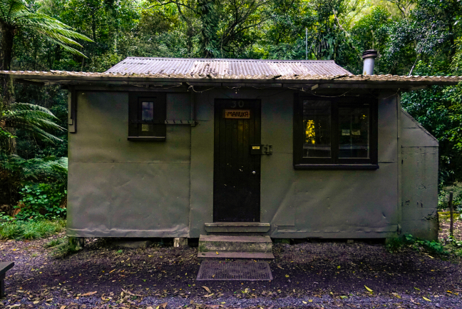 Manuka Hut (Hut 30) - Remutaka Forest Park, Wellington | Hut Bagger