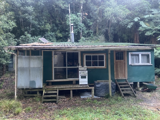 Omaio Hut (Hut 42) - Remutaka Forest Park, Wellington | Hut Bagger