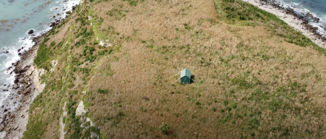 Motunau Island Hut - Motunau Island Nature Reserve, Canterbury | Hut Bagger