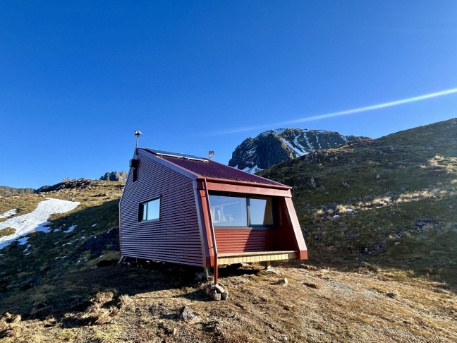 Brass Monkey Hut - Lewis Pass National Reserve, West Coast | Hut Bagger