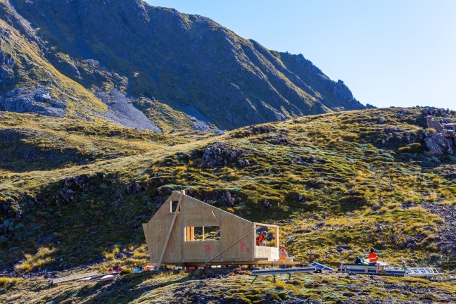 Brass Monkey Hut - Lewis Pass National Reserve, West Coast | Hut Bagger