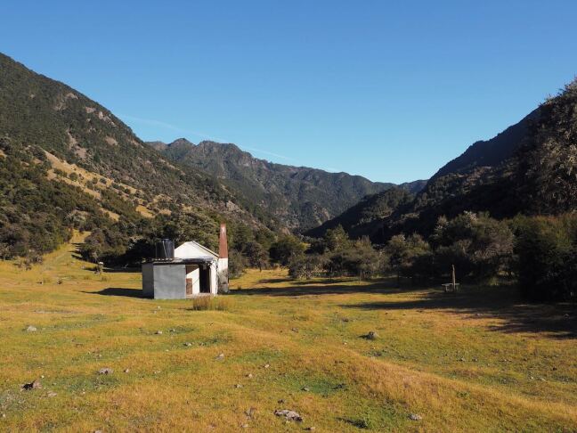 Dillon Hut - Private land, Marlborough | Hut Bagger