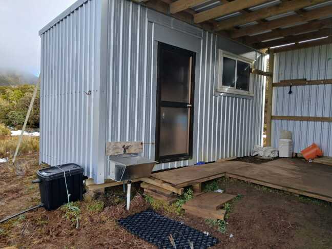 Pouākai Workers Hut - Egmont National Park, Taranaki | Hut Bagger