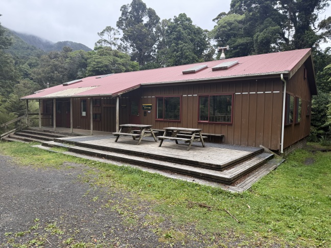 Turere Lodge - Remutaka Forest Park, Wellington | Hut Bagger