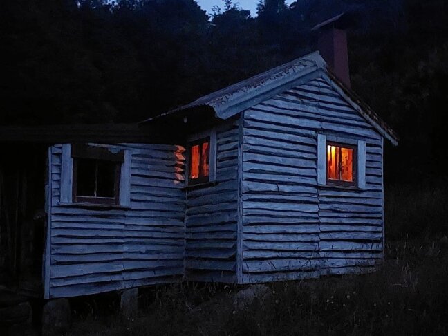 Chaffey Hut (Hannah Creek Hut) - Kahurangi National Park, Nelson/Tasman ...
