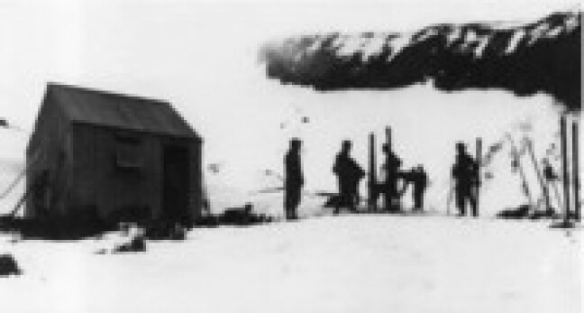 Manganui Hut - Egmont National Park, Taranaki | Hut Bagger