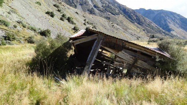Triangle Hut (derelict) - Glenthorne station, Canterbury | Hut Bagger