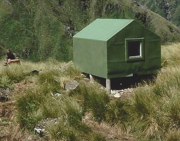 Arete Hut No. 1 (Arete Bivvy) - Tararua Forest Park, Wellington | Hut ...