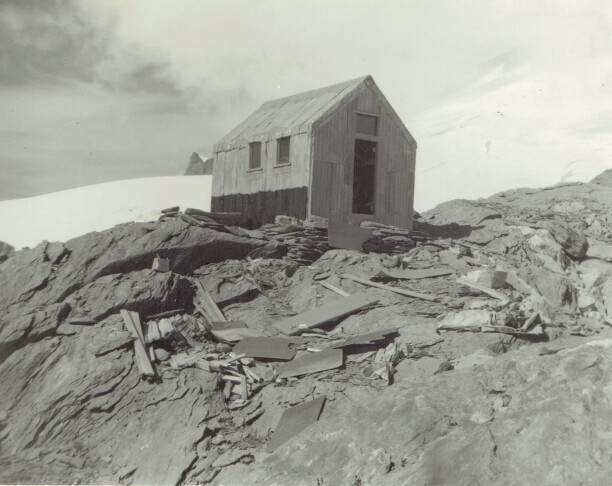 Colin Todd Memorial Hut - Mount Aspiring National Park, West Coast | Hut Bagger