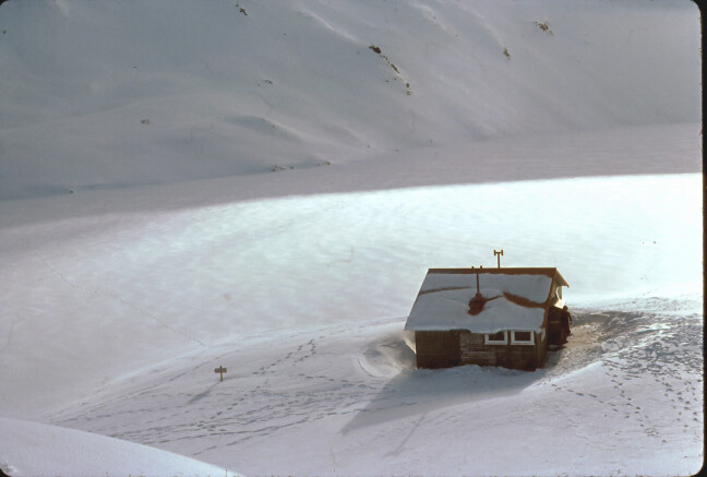 Angelus Hut No. 2 - Nelson Lakes National Park, Nelson/Tasman | Hut Bagger