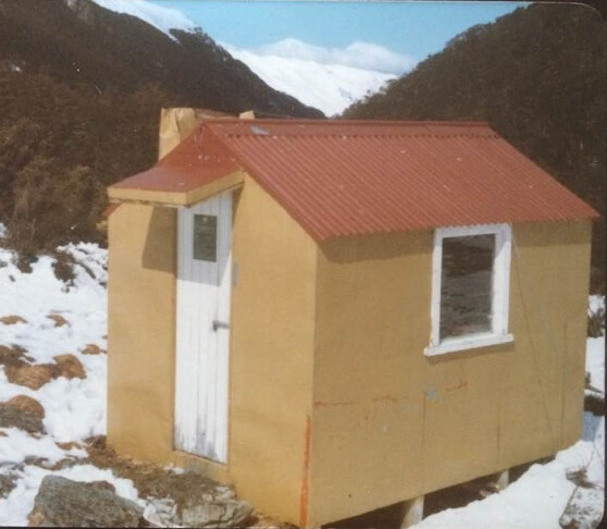 North Temple Hut - Ruataniwha Conservation Park, Canterbury | Hut Bagger