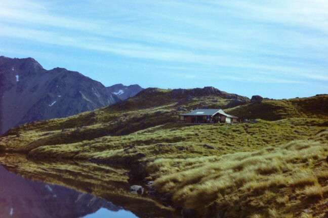 Angelus Hut No. 2 - Nelson Lakes National Park, Nelson/Tasman | Hut Bagger