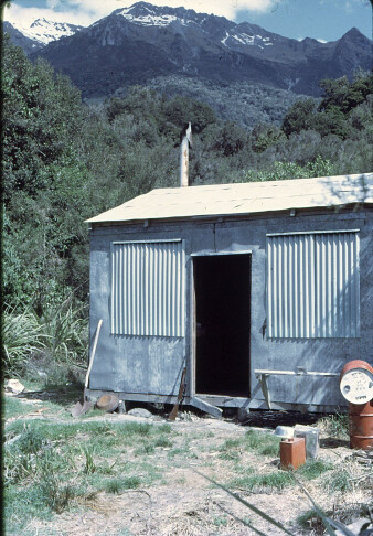 Twister Hut - Stewardship Land, West Coast | Hut Bagger