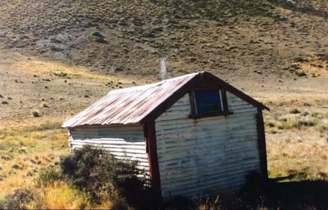 East Ahuriri Hut (Quailburn Hut) - Ahuriri Conservation Park ...