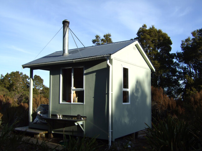 Mt Curtis Hut - Victoria Forest Park, West Coast | Hut Bagger