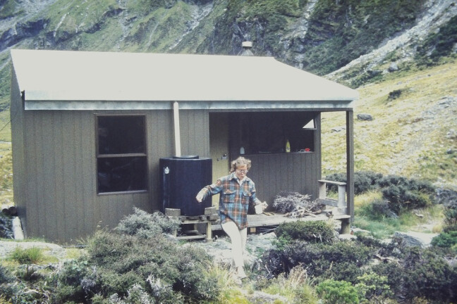Young Hut No. 2 - Mount Aspiring National Park, Otago | Hut Bagger