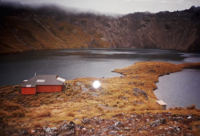 Angelus Hut No. 2 - Nelson Lakes National Park, Nelson/Tasman | Hut Bagger