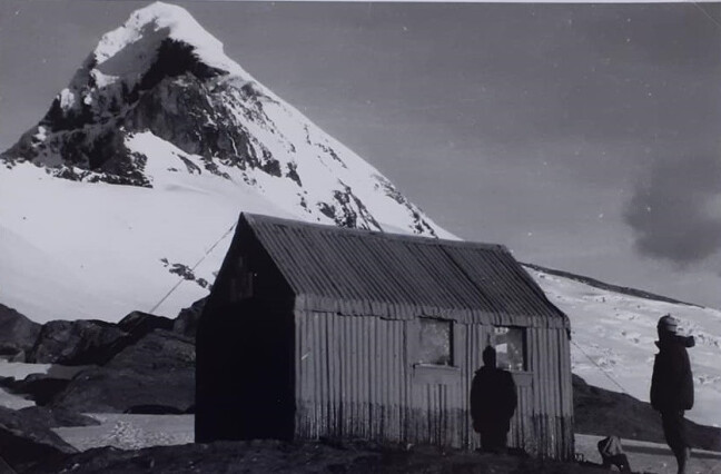 Colin Todd Memorial Hut - Mount Aspiring National Park, West Coast | Hut Bagger