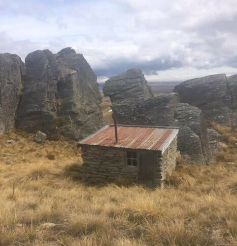 McHardys Creek Huts (Dunedin Carrying Co Huts) - Rock and Pillar Scenic ...