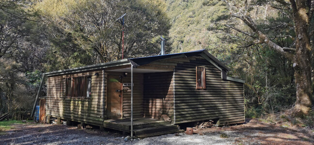 Central Otago Deerstalkers Landsborough Hut - Haast, West Coast | Hut ...