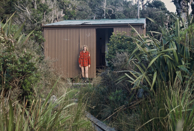 Lake Dive Hut (old) - Egmont National Park, Taranaki | Hut Bagger
